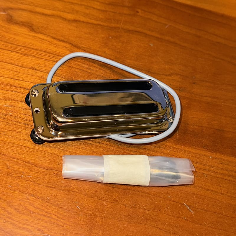 Rickenbacker Pair of Guitar Toaster Pickups 00030 Free | Reverb