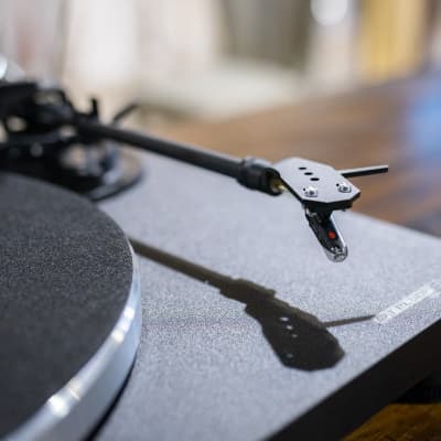 Reloop Turn 2 - HiFi Portable Turntable System | Reverb