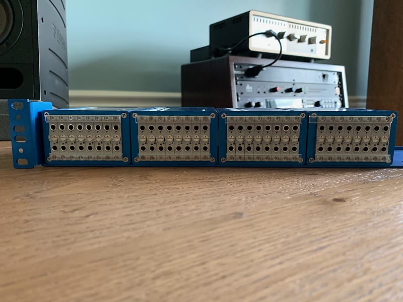 One Switchcraft 1625 Modular 16-Point TT-DB25 Patchbay w/ | Reverb
