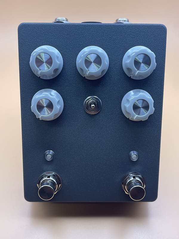 RCO Pedals Arkaim Fuzz (super heavy monster fuzz) 2023 Grey | Reverb