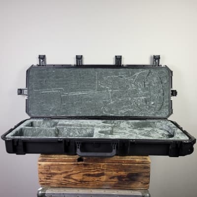 SKB iSeries Waterproof Strat/Tele Flight Case - Black | Reverb