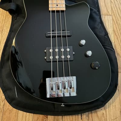 Reverend Raymond Bass Guitar - 2020s - Gloss Black | Reverb