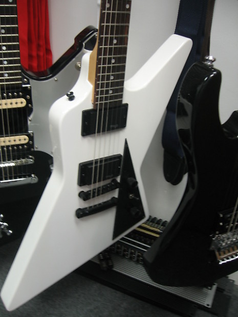 Stagg explorer 2016 Alpine White | Reverb