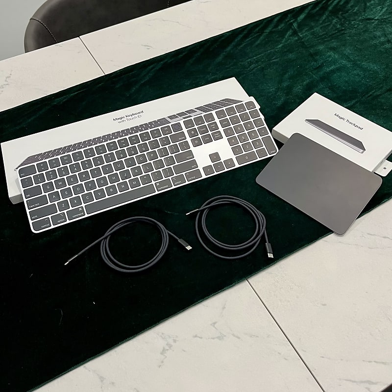 Apple Magic Keyboard with Touch ID and Magic Trackpad | Reverb