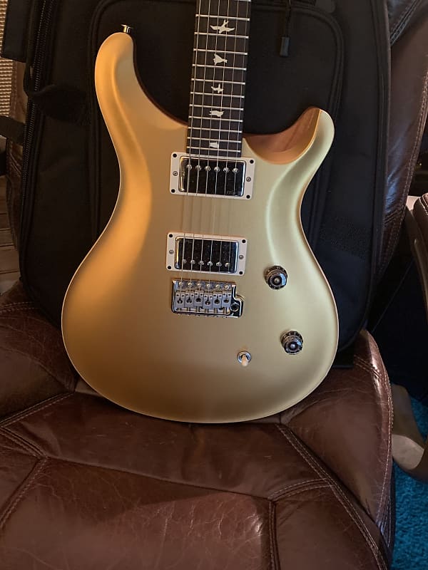 PRS CE24 2022 - satin nitro gold metallic | Reverb
