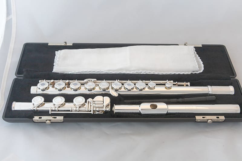 Gemeinhardt 3SB Intermediate Flute *All Solid Silver *B-foot | Reverb