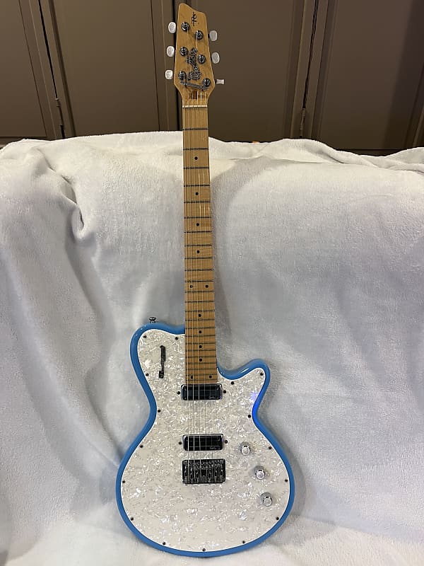 Godin Radiator Cool Sound Chambered Electric Guitar 1999 | Reverb