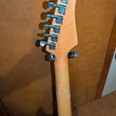 Left-Handed Sawtooth ST-M24 | Reverb