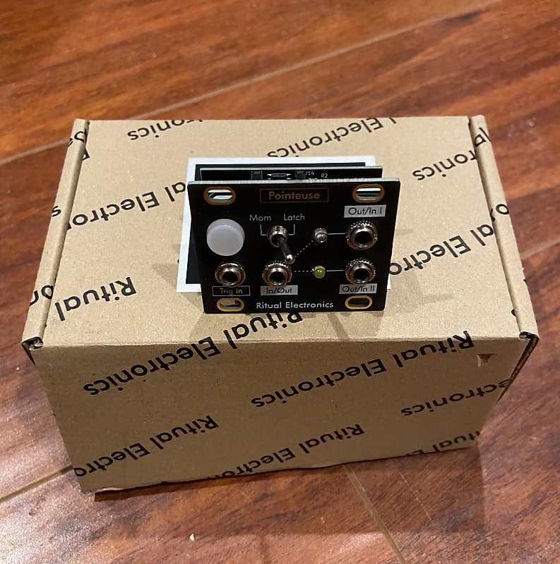 Ritual Electronics Pointeuse Footswitch adapter / switch | Reverb