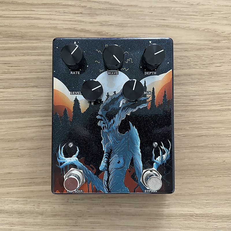 Triungulo Lab Malombra - Orange - Excellent - Boxed | Reverb