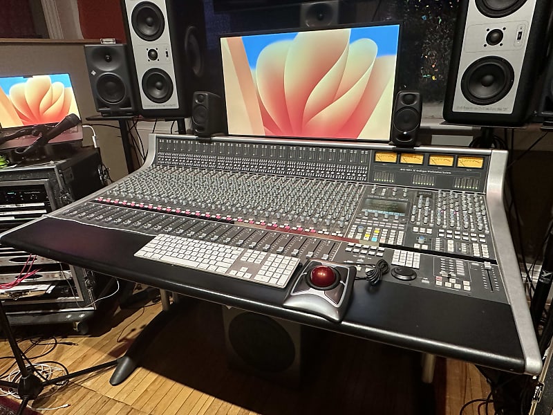 Solid State Logic AWS 900+ SE 24-Channel 8-Bus Console with | Reverb