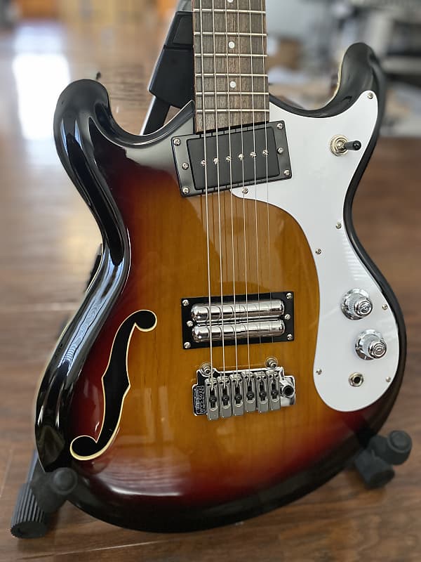 Danelectro 66BT w/case | Reverb