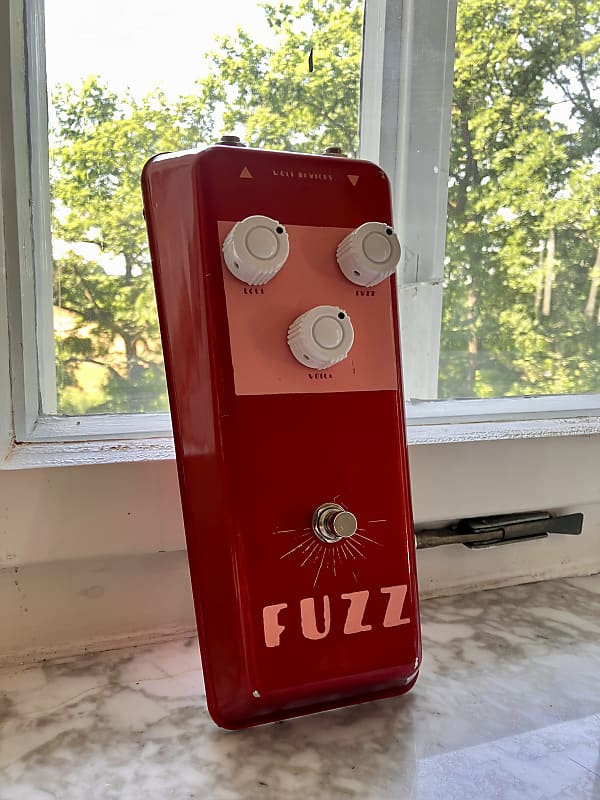 Wolf Devices / Fuzz / Candy Red Apple | Reverb