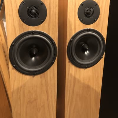 Spendor A7 Floorstanding Speakers in Light Oak Finish | Reverb Canada