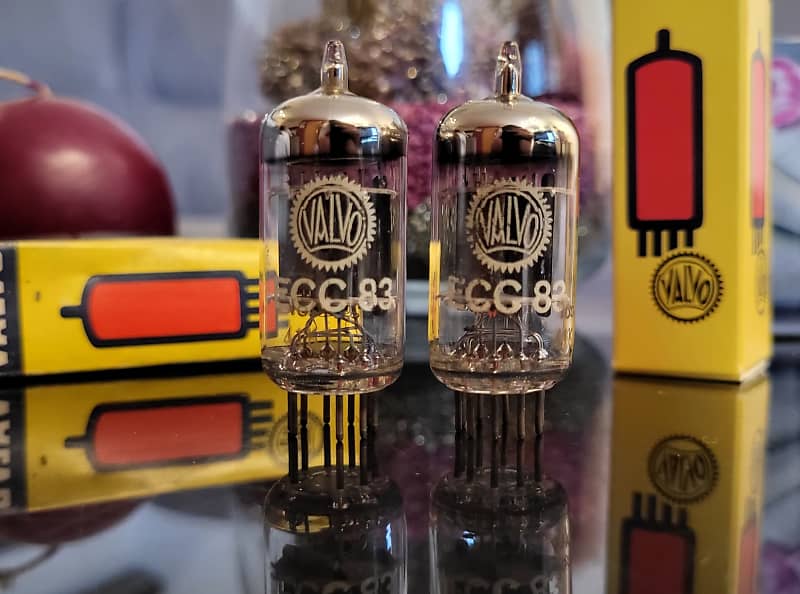 PHILIPS Valvo 12AX7 ECC83 year 1961,early I65 large halo | Reverb