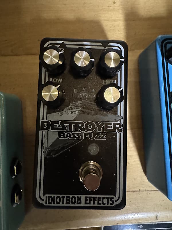 Idiotbox Effects Bass Destroyer Fuzz 2020s - Black | Reverb