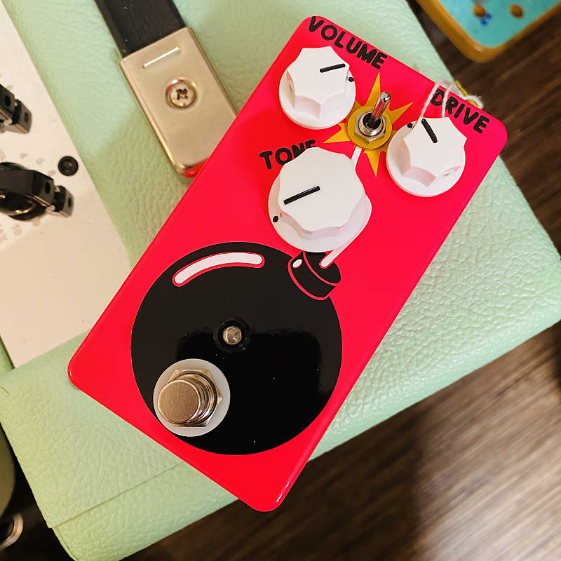 Da Bomb - FET Overdrive Pedal - Pink | Reverb