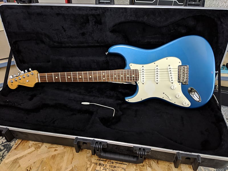 Fender Stratocaster USA Left-Hand Rosewood Lake Placid Blue | Reverb
