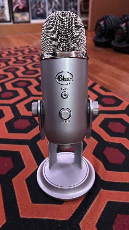 Blue Yeti Studio USB Condenser Microphone - Silver MINT | Reverb