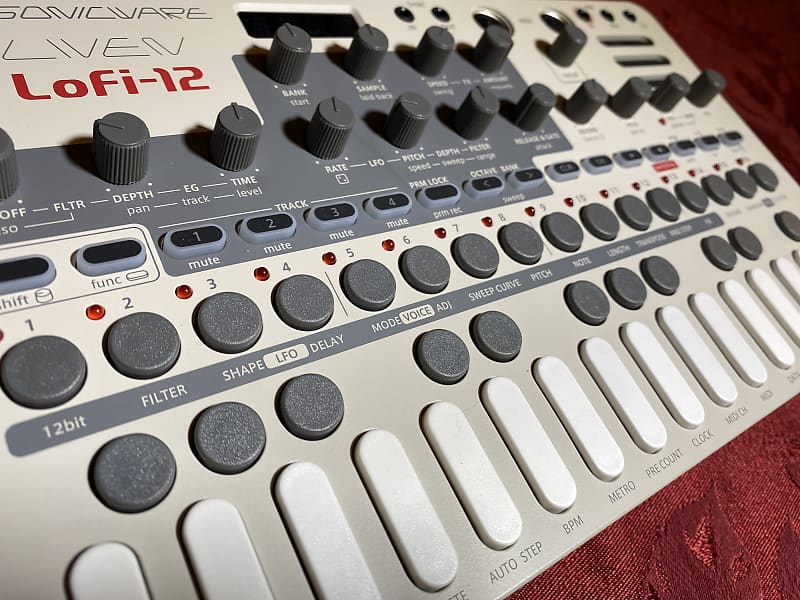 Sonicware Liven Lofi-12 Sampler | Reverb