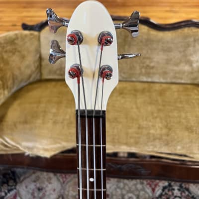 Yamaha Motion Bass III - White | Reverb