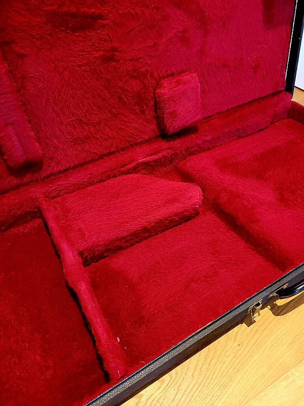 1976 Gibson Explorer Case w/ red lining | Reverb