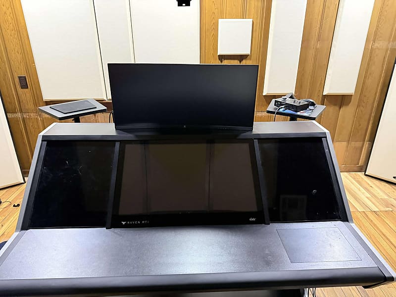 Steven Slate Raven Core Station 2020 - Black | Reverb