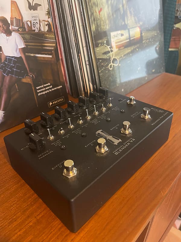 Wounded Paw Audio Blender v4 2022 Black | Reverb