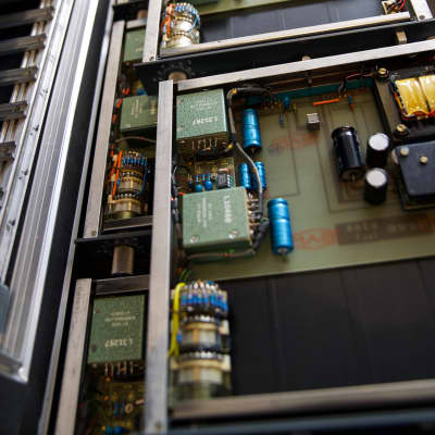 **Vintage Neve Mic 8ch Pre 33117 & Neve 2ch Limiter 33651 | Reverb