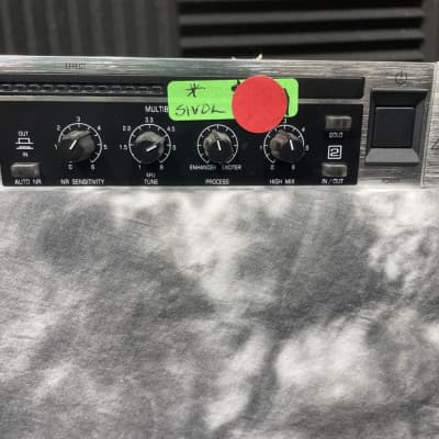 Behringer Ultrafex Pro- Multi Band Enhancer / Exciter EX3200 | Reverb