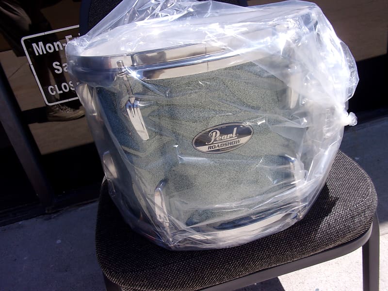 New Pearl Roadshow 12" x 9" Rack / Hanging Tom with Mount | Reverb