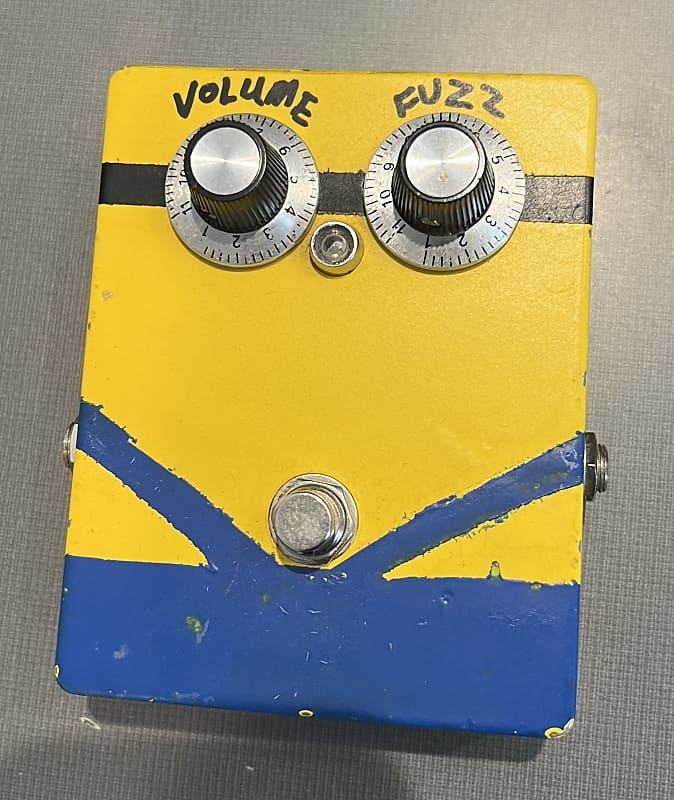 REV Custom Pedals Fuzzy Mnion 2016 - Yellow and blue | Reverb
