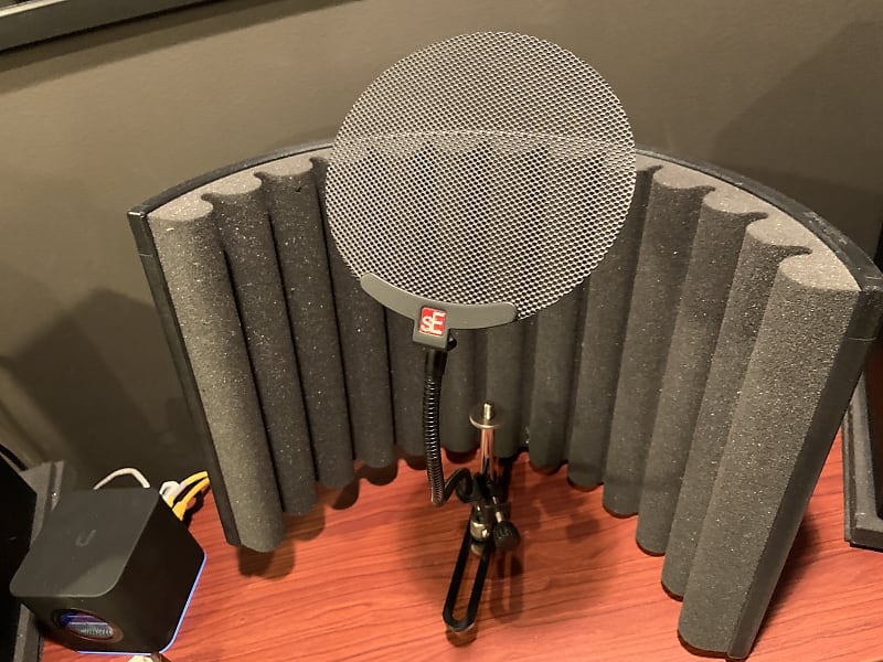 sE Electronics Reflexion Filter X Portable Vocal Booth w/ Mic | Reverb