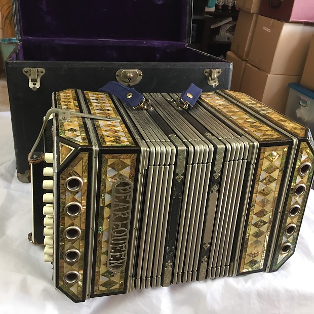 Vintage Chemnitzer Pearl Queen Diamond Deluxe Bandoneon 51 | Reverb UK