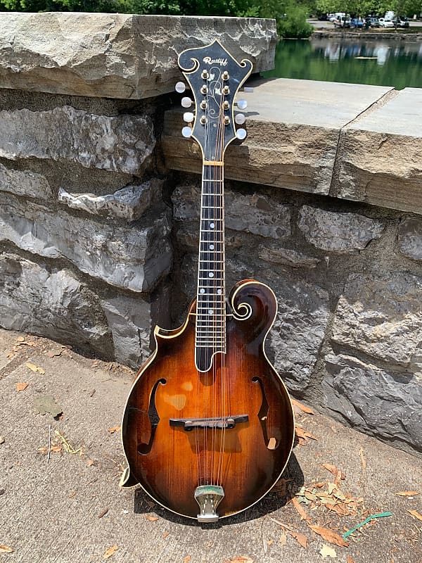 Left-Handed Ratliff Mandolin (Pro Grade F-Style Lefty by | Reverb
