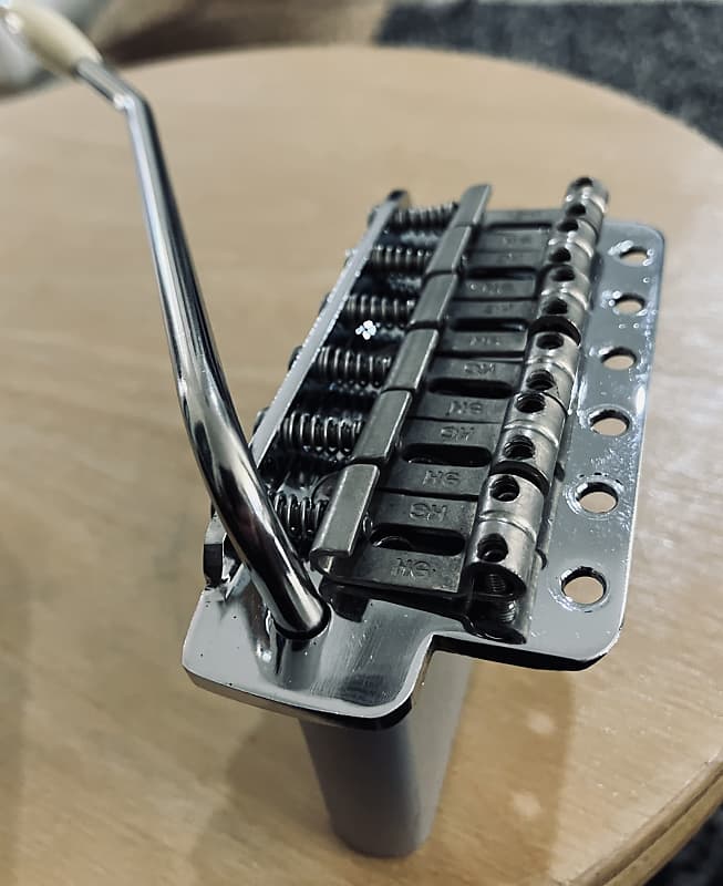 Fender Stratocaster vintage tremolo assembly Early 90s | Reverb