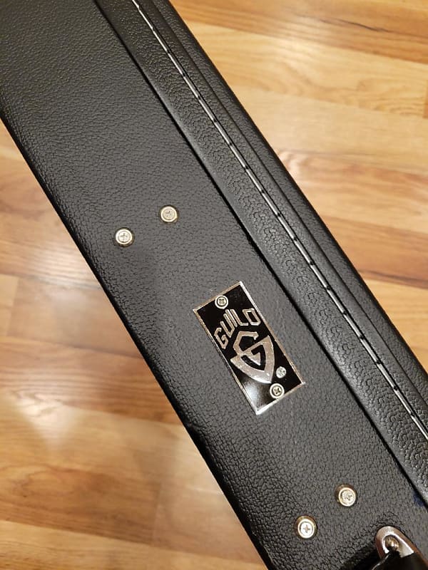 Guild Starfire Hardshell case for bass or six string 2022 - | Reverb