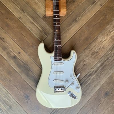 Profile Silhouette Strat Made in Japan | Reverb