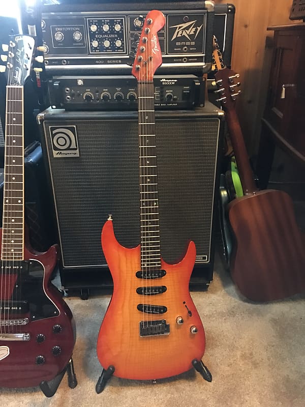 Fender Showmaster SSS Sunburst | Reverb