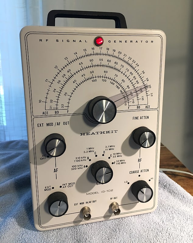 Heathkit IG-102 RF Signal Generator with Manual and Probe | Reverb