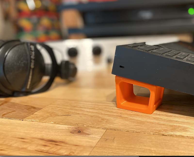 3D Printed Custom Maschine MK3 Foot Stands (Orange) | Reverb