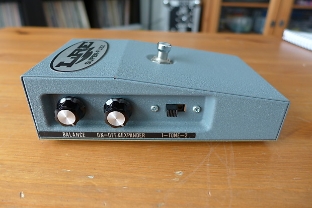 VINTAGE SHIN EI LRE SUPER FUZZ PEDAL UNIVOX FUNCTIONS | Reverb