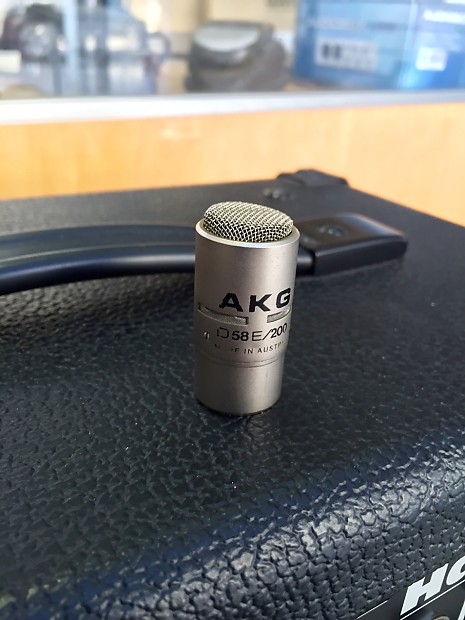 AKG D58E/200 Dynamic Talkback Mic - Excellent | Reverb