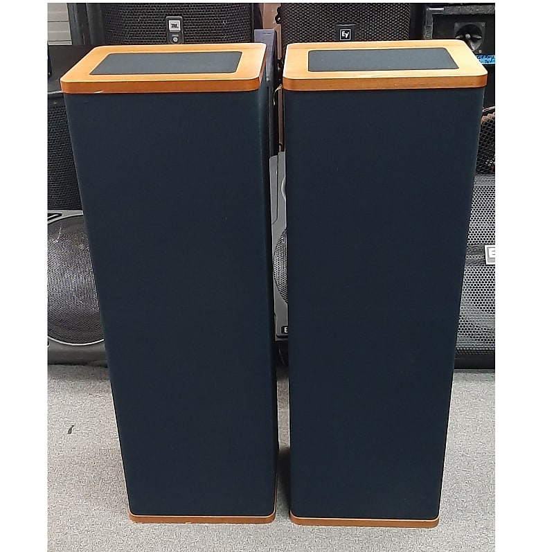 (2) Vandersteen Model 1 Floor Stereo Speakers | Reverb