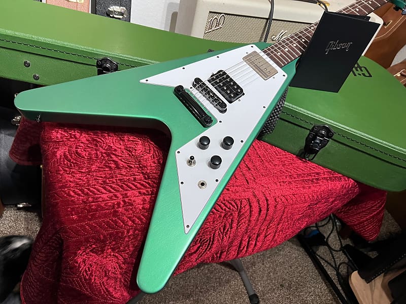 Gibson Mod™ Collection // 70s Flying V -2022 - Satin Green | Reverb