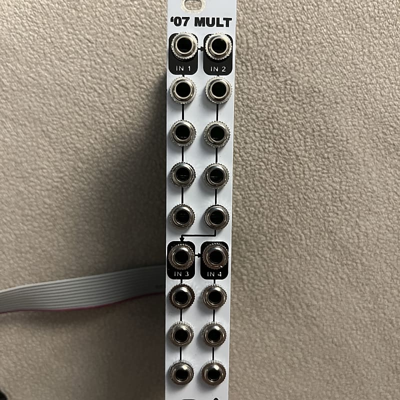 Synthrotek MST '07 Buffered Multiple | Reverb