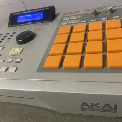 AKAI MPC 2000XL CUSTOM"WOODGRAIN"STYLE+PERFECT RED | Reverb