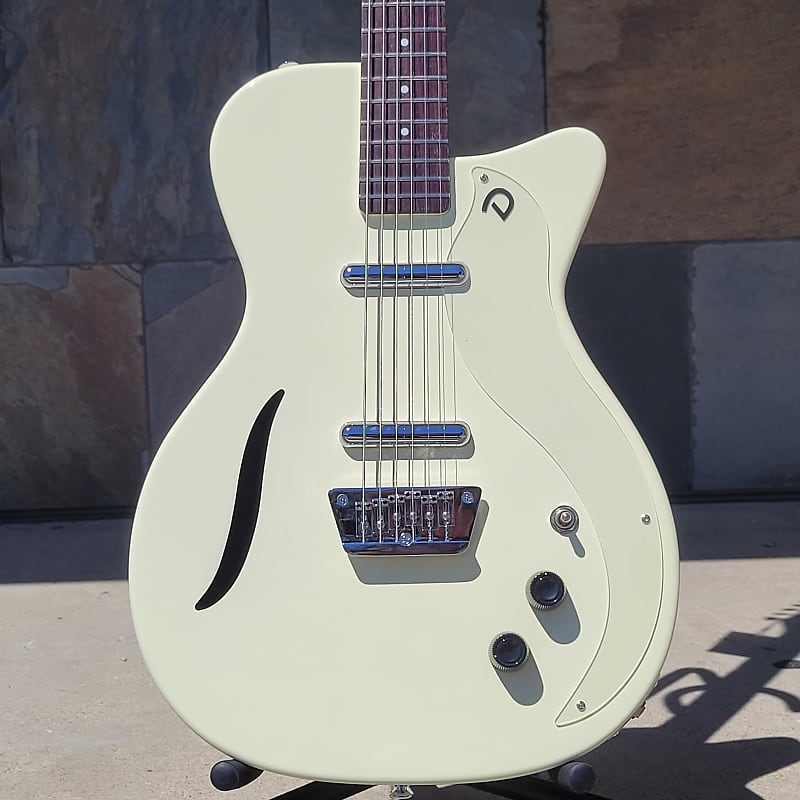Danelectro 56 VINTAGE BARITONE - Vintage White | Reverb