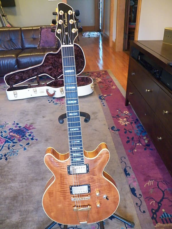 Cardona Semi hollow body guitar 2002 - Amber/mahogany over | Reverb