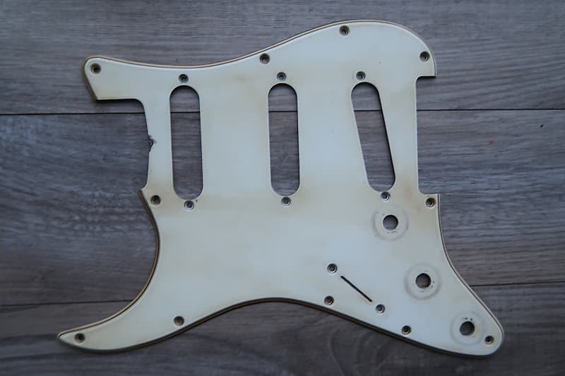 Left handed fender stratocaster 63 -71 celluloid Pickguard | Reverb